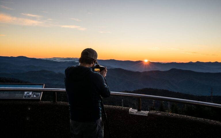 A 50+ Smoky Mountain Words & Appalachian English Dictionary